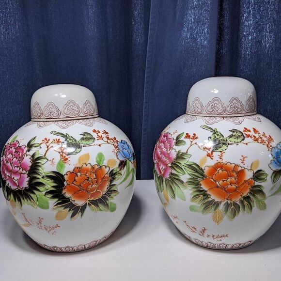 Beautiful Hand Painted Asian Ginger Jars w…